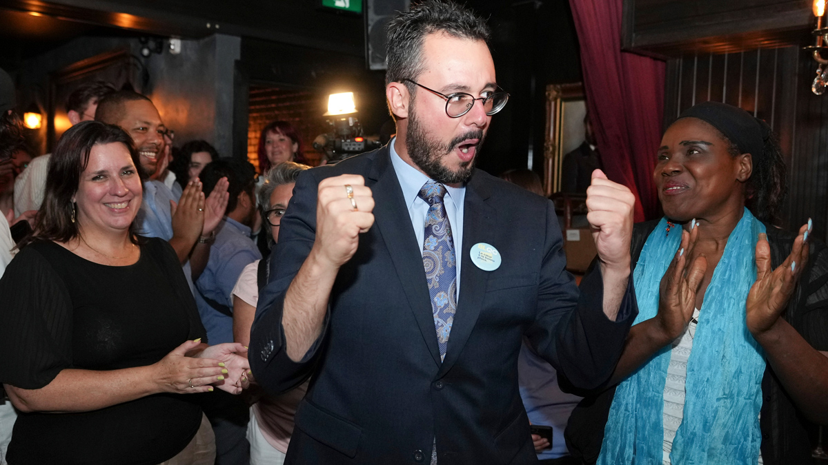 Canada: Setback for PM Justin Trudeau as party loses crucial Montreal ...