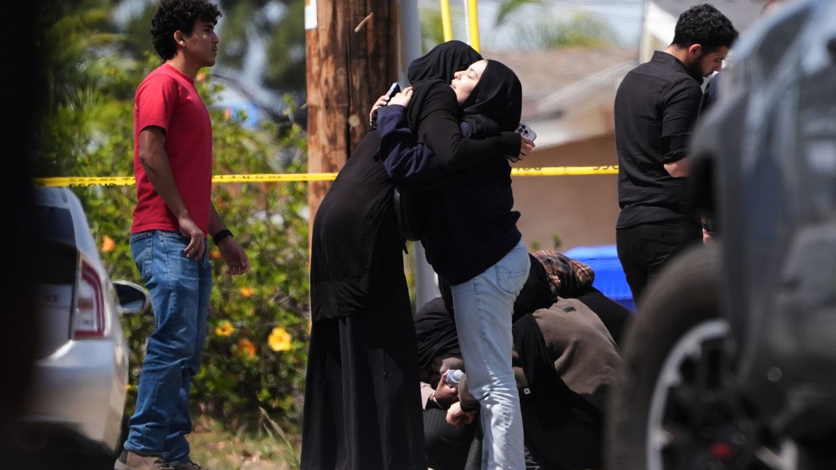 San Diego Mosque Shooting Inside The Frantic Call From A Shooter S