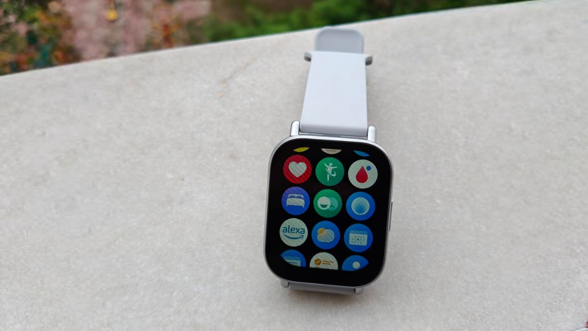 Redmi Watch 5 Active: Chunky budget-friendly smartwatch with long ...