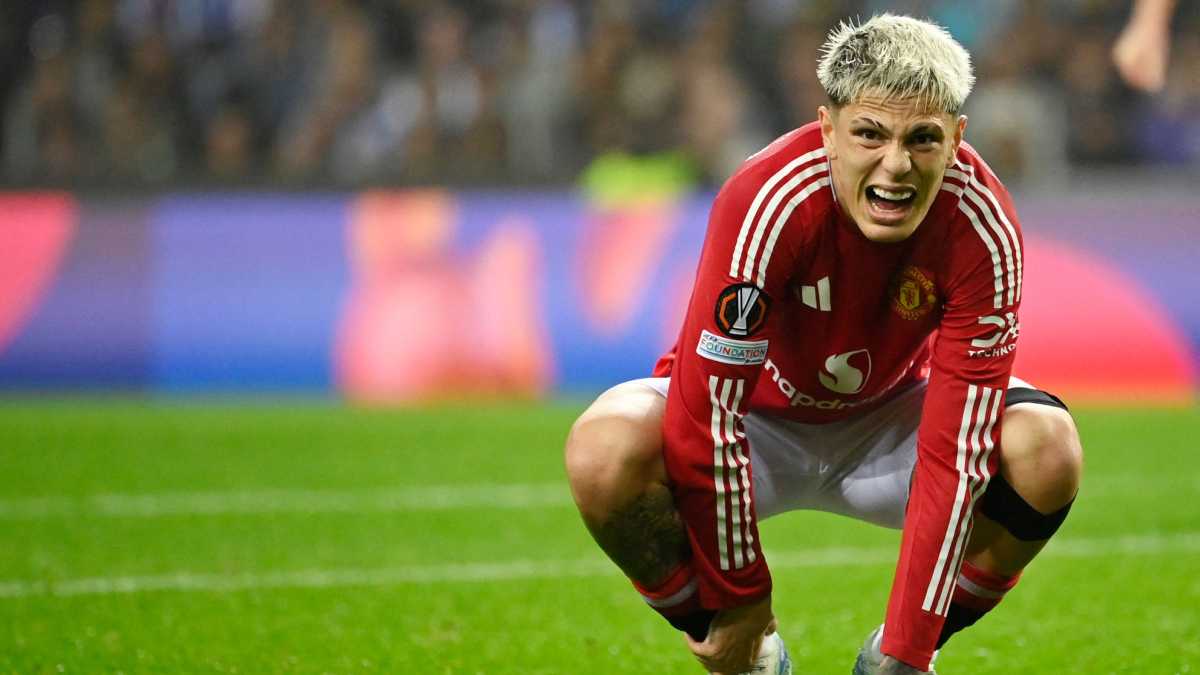 EPL transfers: Chelsea fast-track discussions with Manchester United ...